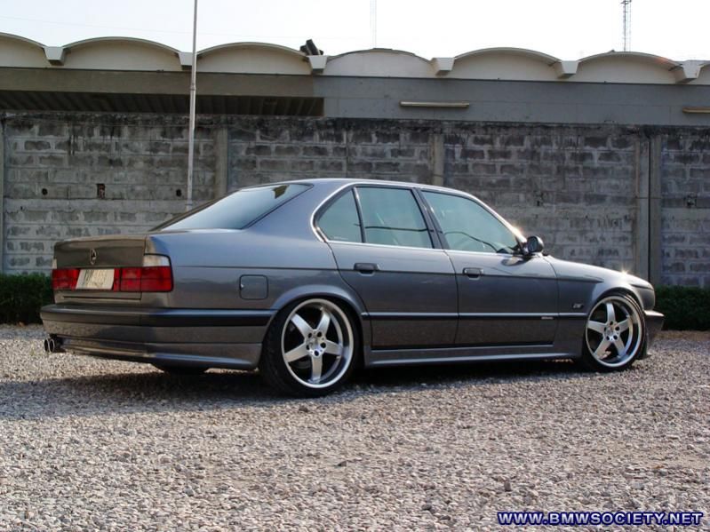 FS: e34 Zender Body Kit